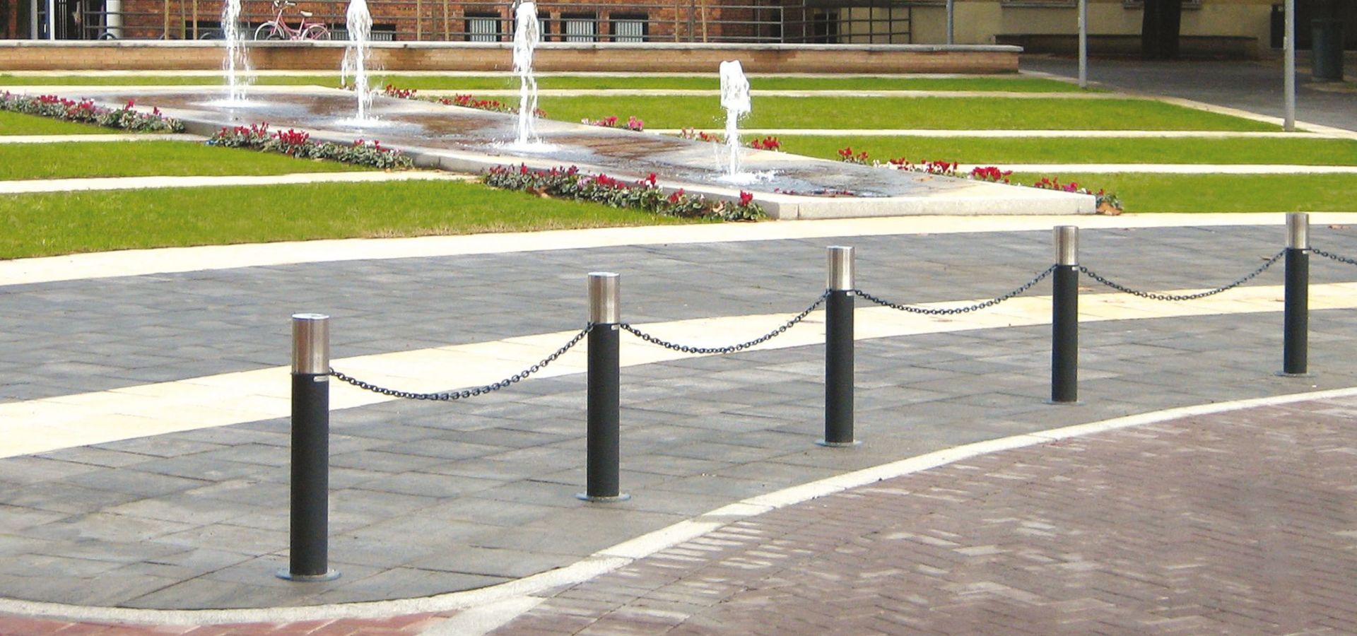 POTELETS-BORNES ACIER STILE GENESIS | Mobilier Urbain METALCO Mobilconcepts